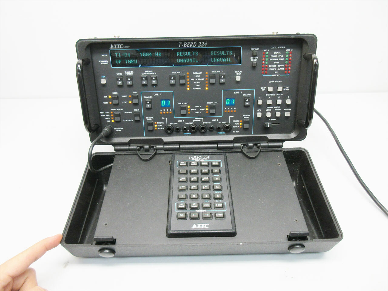 TTC ACTERNA T-BERD 224 PCM ANALYZER SS7 - 11 OPTIONS SS7 T1 VF DSP ...