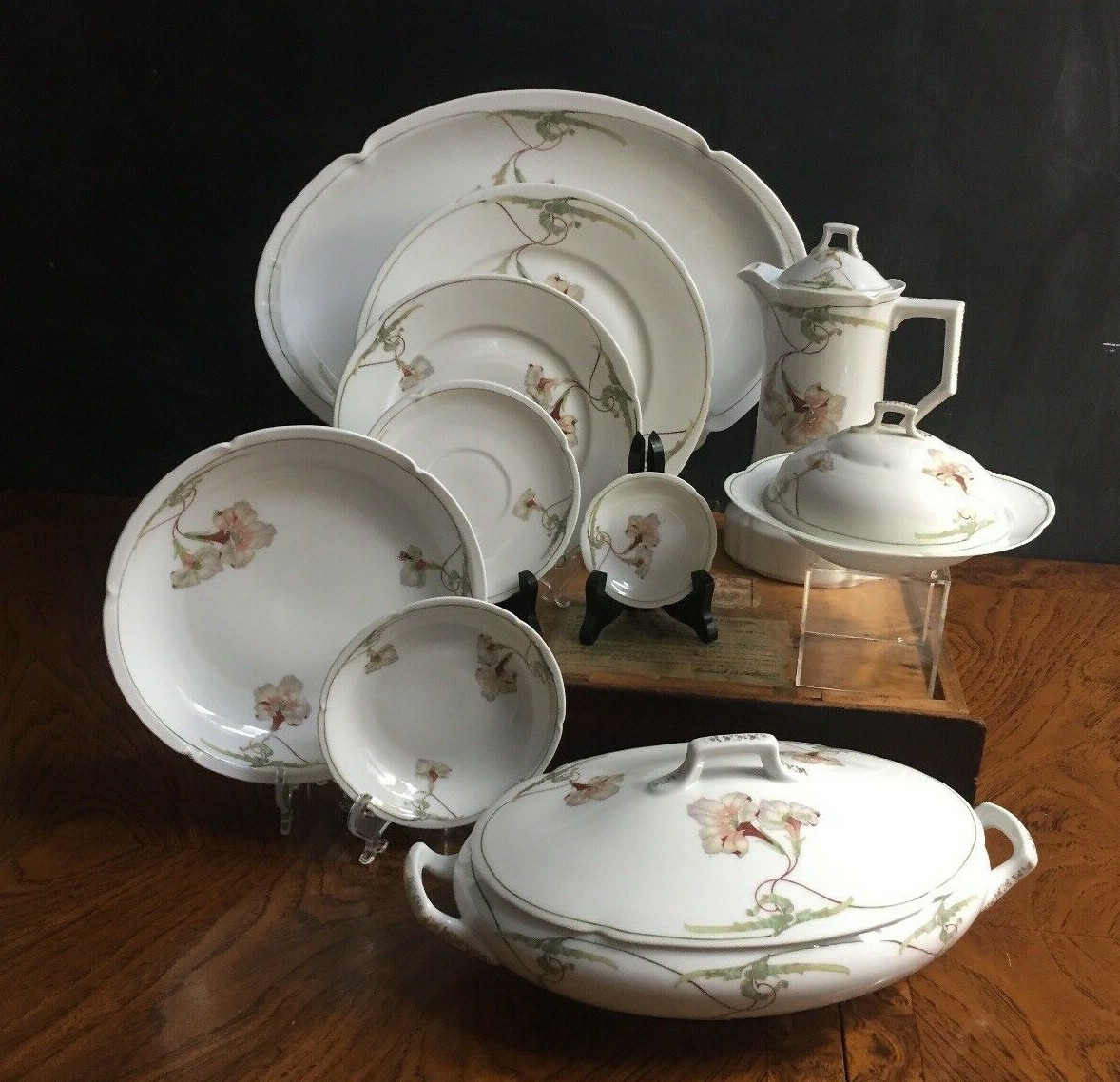 Imperial PSL Pfeiffer & Lowenstein Austria Alma 2375 Dinnerware ...