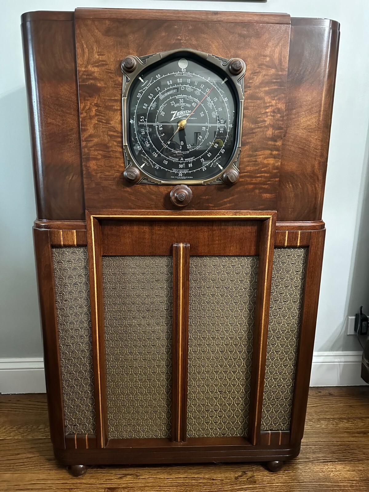 Beautiful, Antique, Zenith, Console, Wooden Tube Radio, 1936 , 12U158 ...