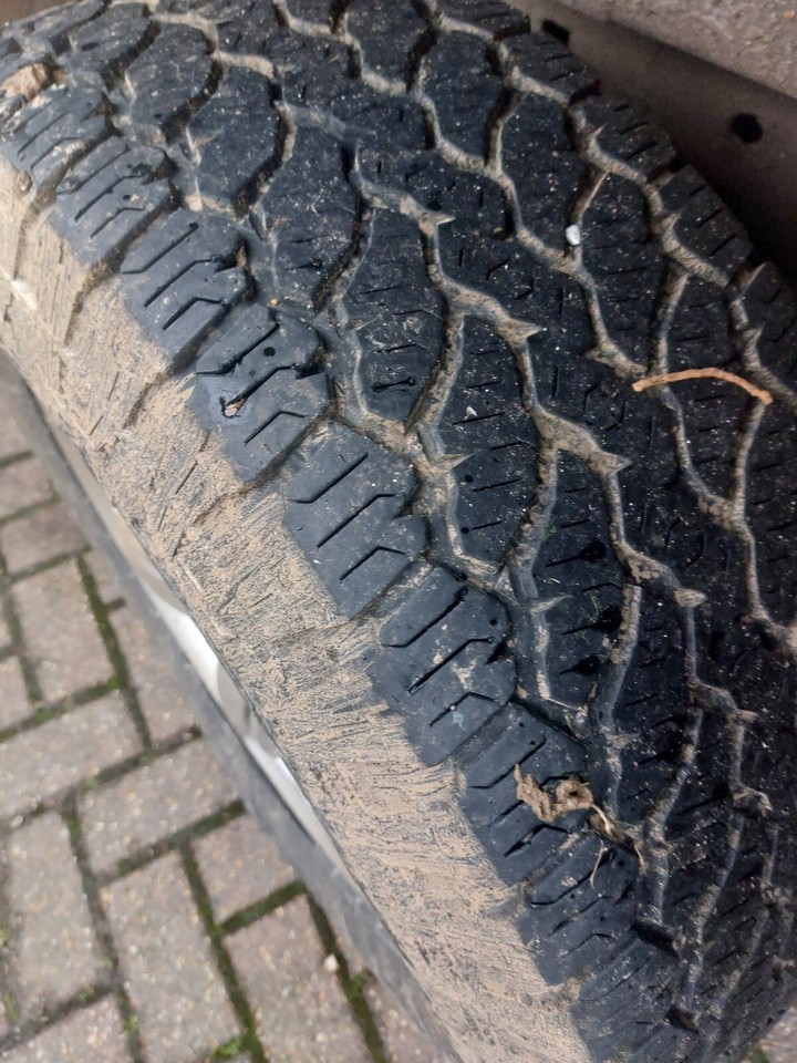 General Grabber AT3 265/65/17 amarok pick up mud, snow tyres all ...