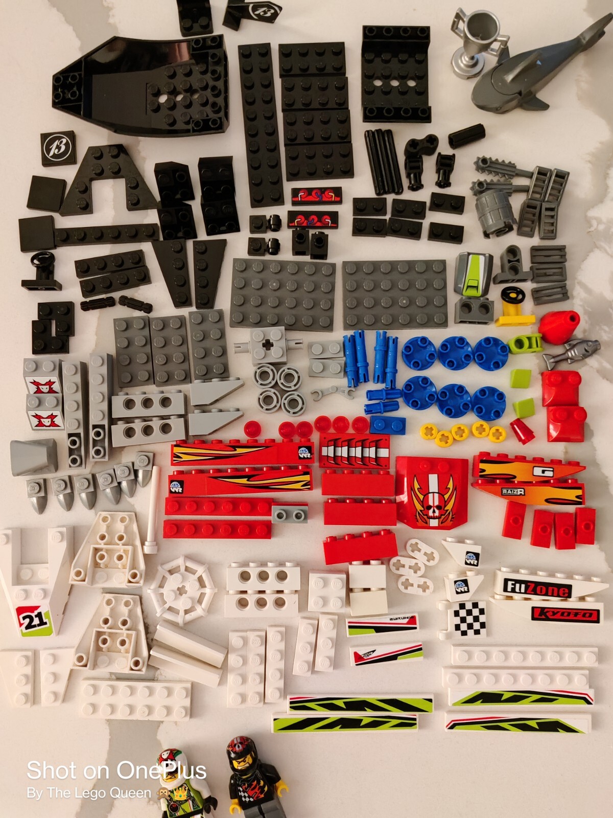 LEGO 8897 Jagged Jaws Reef World Racers | eBay