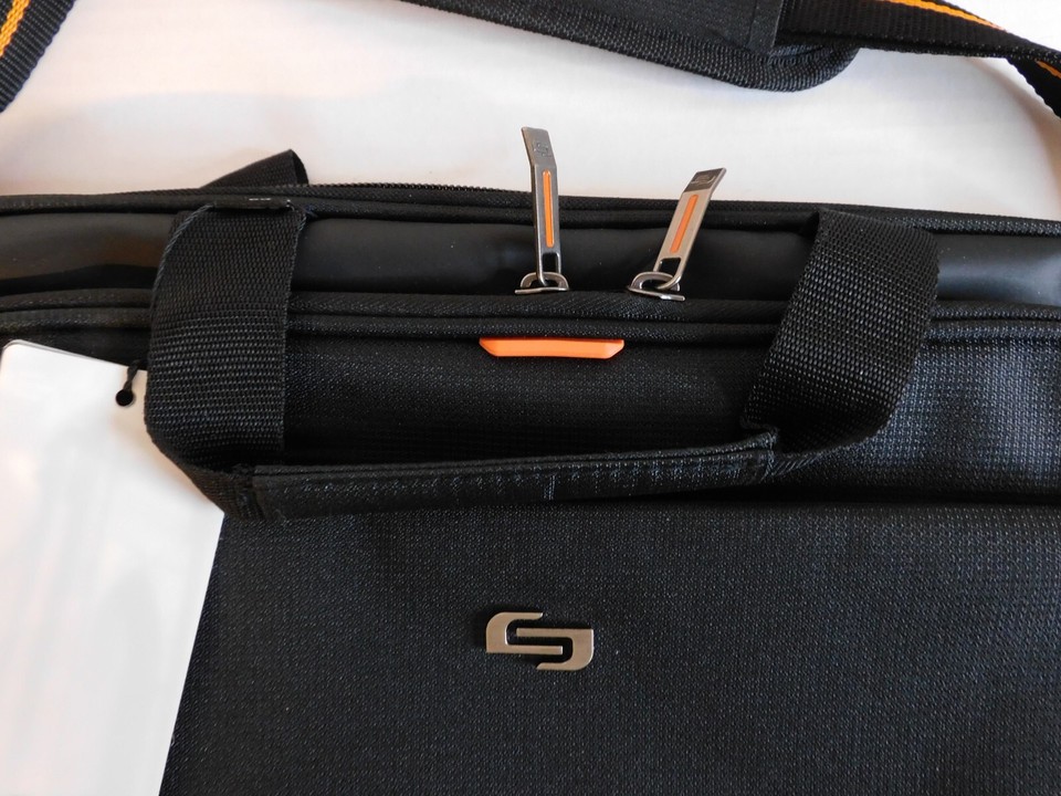 Solo Ace Slim Brief/Laptop Case - New York - Black/Orange - Excellent ...