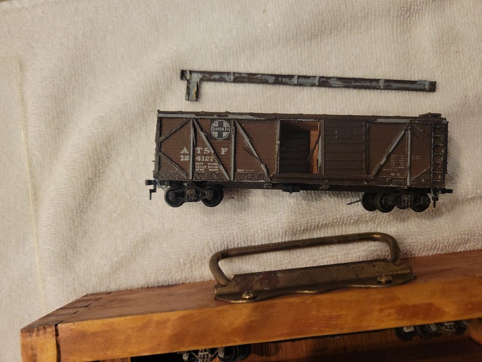 Set of 14 ho scale train cars in custom case | eBay