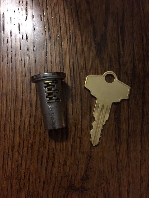 NEW GUMBALL MACHINE LOCK & KEY OAK, NORTHWESTERN, EAGLE,KOMET A&A 1/4 ...