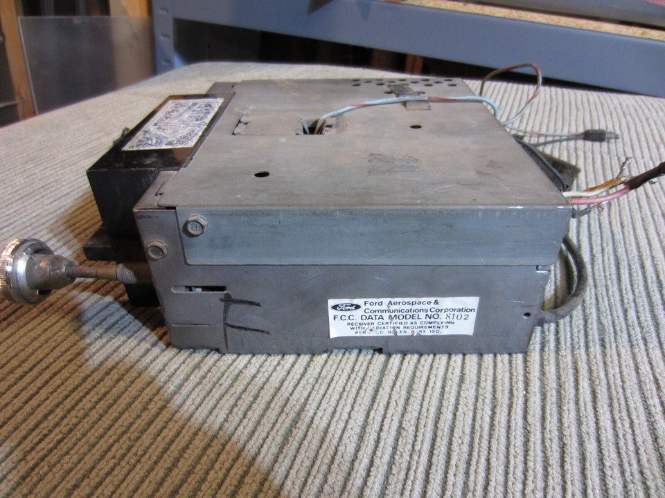 Vintage Ford Aerospace AM FM Stereo Radio Model 8102 Ford 12V NEG GND ...