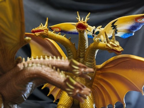 BANDAI Heisei Mothra Des Ghidorah & King Ghidorah Invasion Soft Vinyl ...