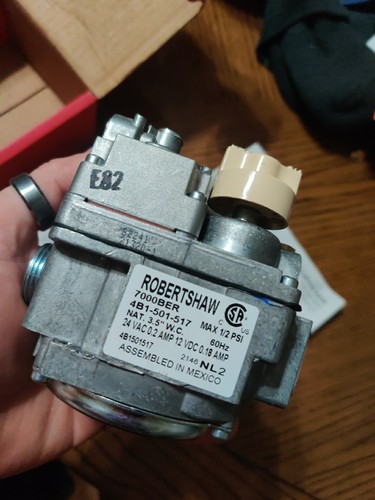 Robertshaw Gas Valve, Fast Opening, 240K Btu/hr, 1/2 x 3/4 In | eBay