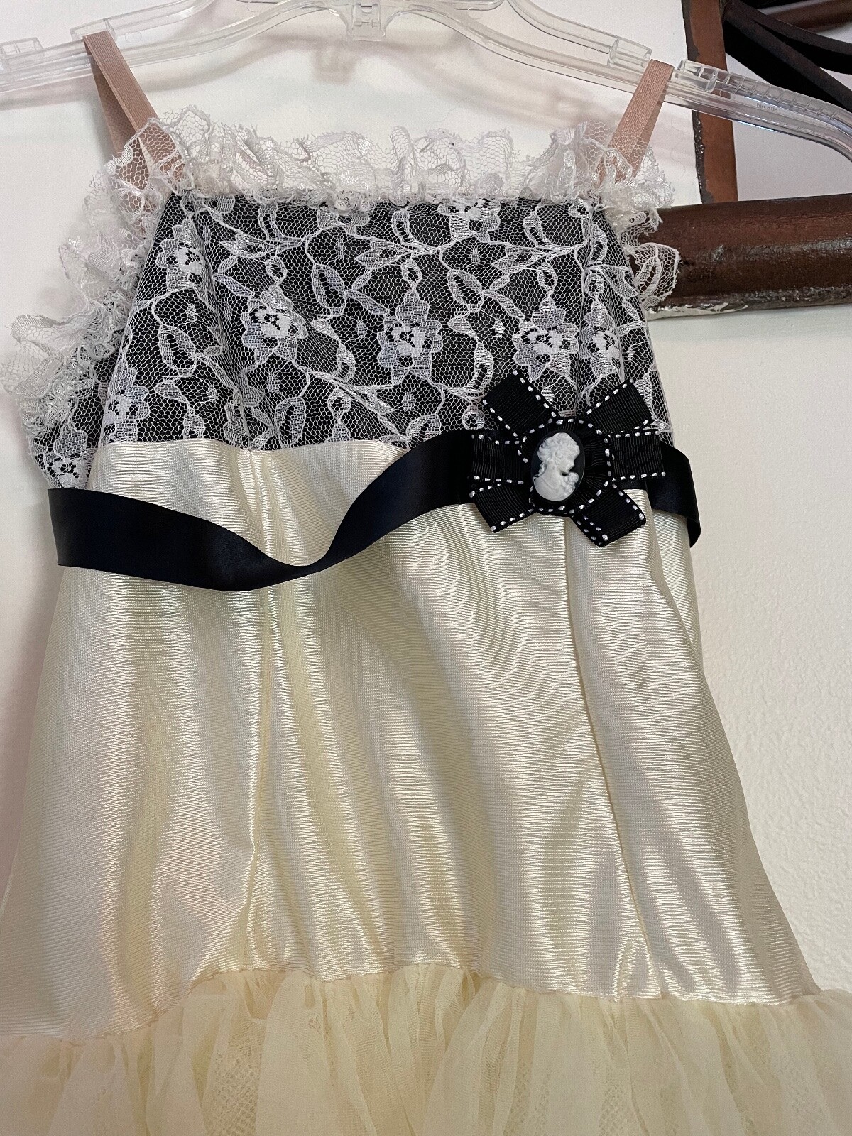 Show Girls Black and White Lace & Cameo Fancy Ballet Dance Costume ...