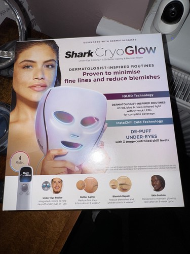 Shark Cryo Glow LED Face Mask -Eye cooling & Anti-aging. Brand new ...
