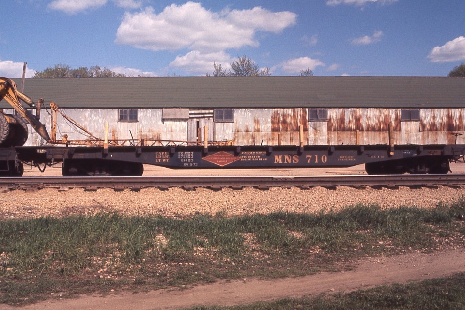 JT Orig Slides (2) MNS MN&S 40' Articulated Flat Cars #710 w/Pettibone ...