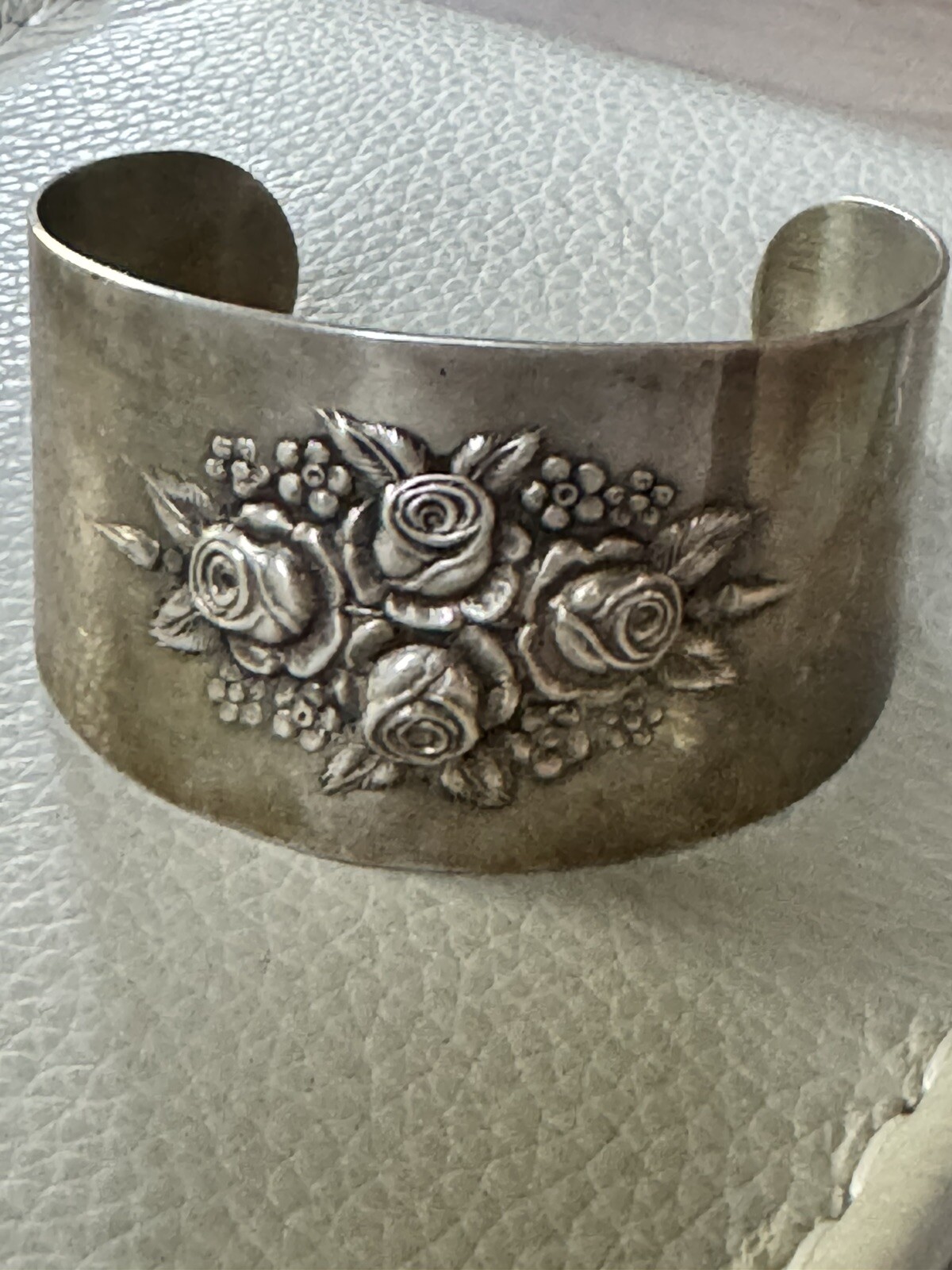Mid Century Stieff Sterling Silver "Rose" Repousse Cu… - Gem