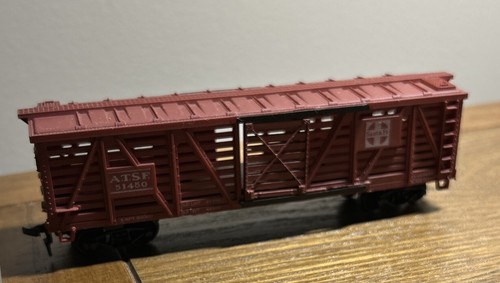 HO Scale ATSF "Santa Fe" 51450 Freight Train Livestock Car | eBay