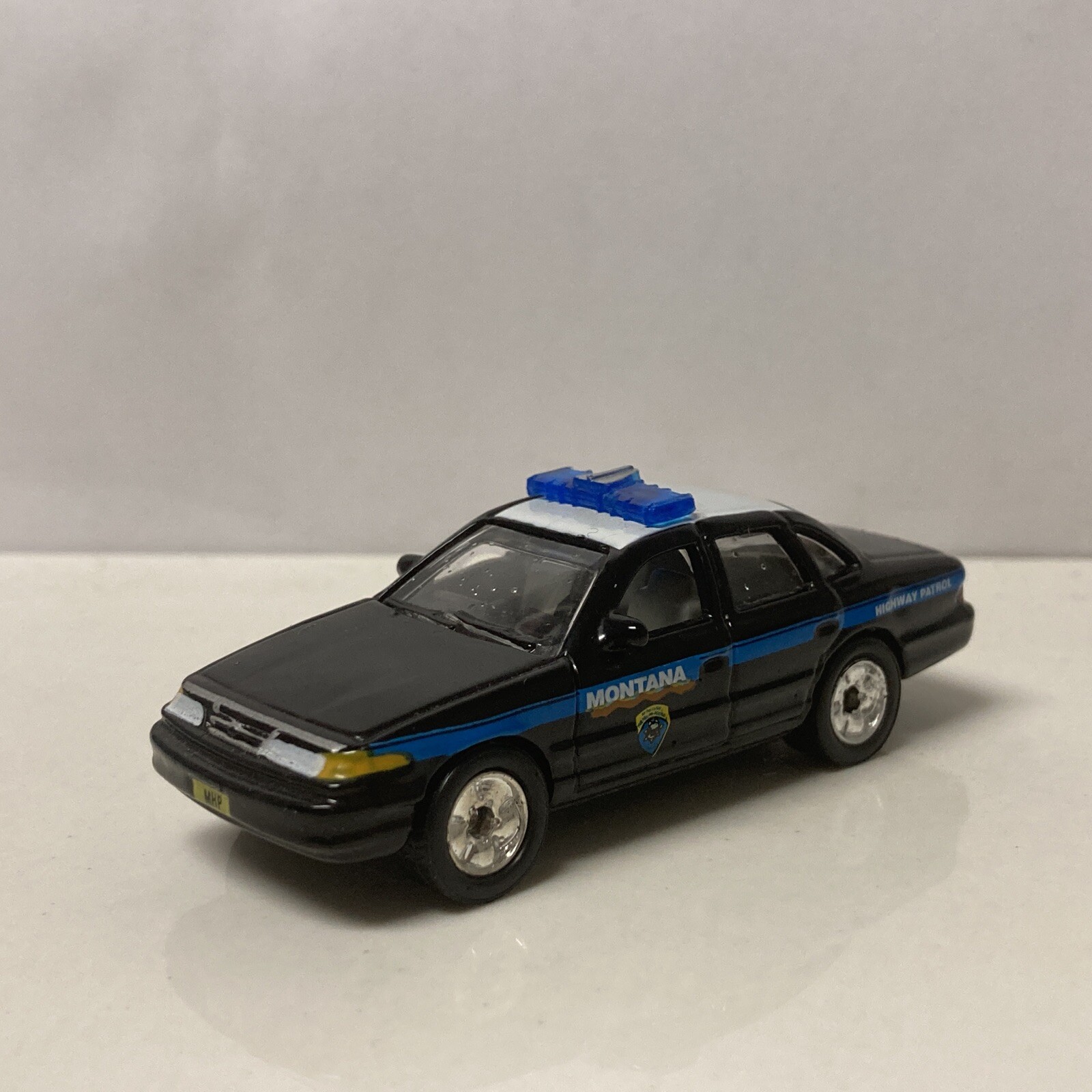1996 96 Ford Crown Victoria Montana Collectible 1/64 Scale Diecast ...