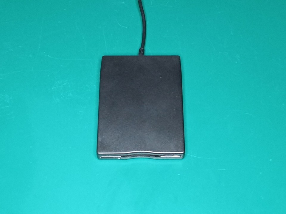 BYTECC BT-144 USB portable 3.5" 2HD floppy disk drive, tested and ...