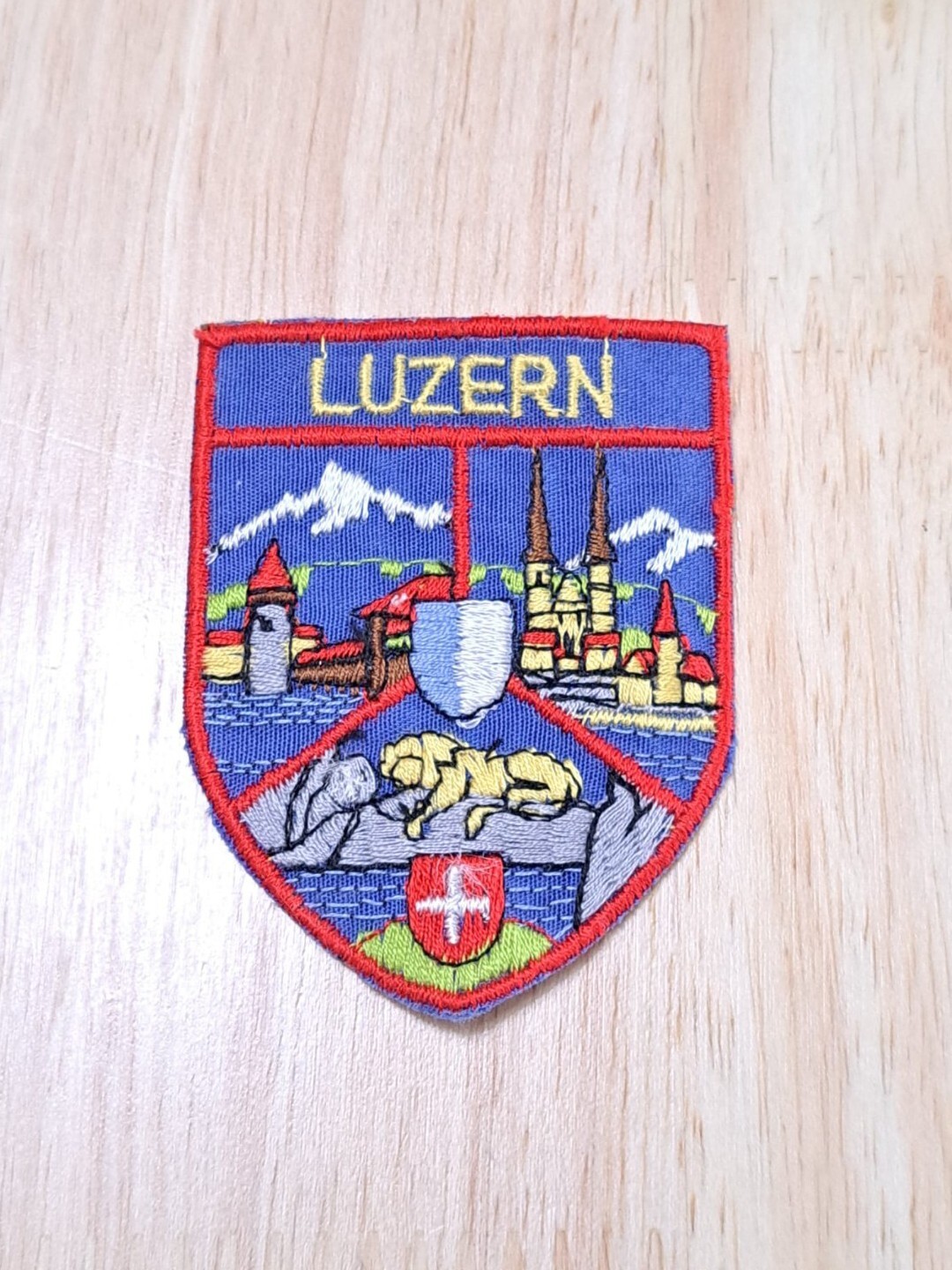 SWISS VTG PATCHES ALPS SKI SKIING CLIMBING RESORT TRAVEL MOUNTAIN BADGE ...