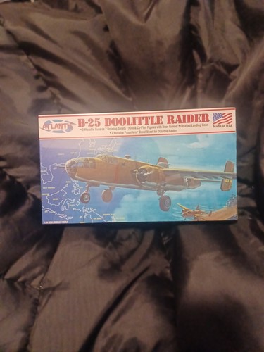 Atlantis B-25 Doolittle Raider Airplane kit Ages 14+ Skill 2 H-238 10 ...