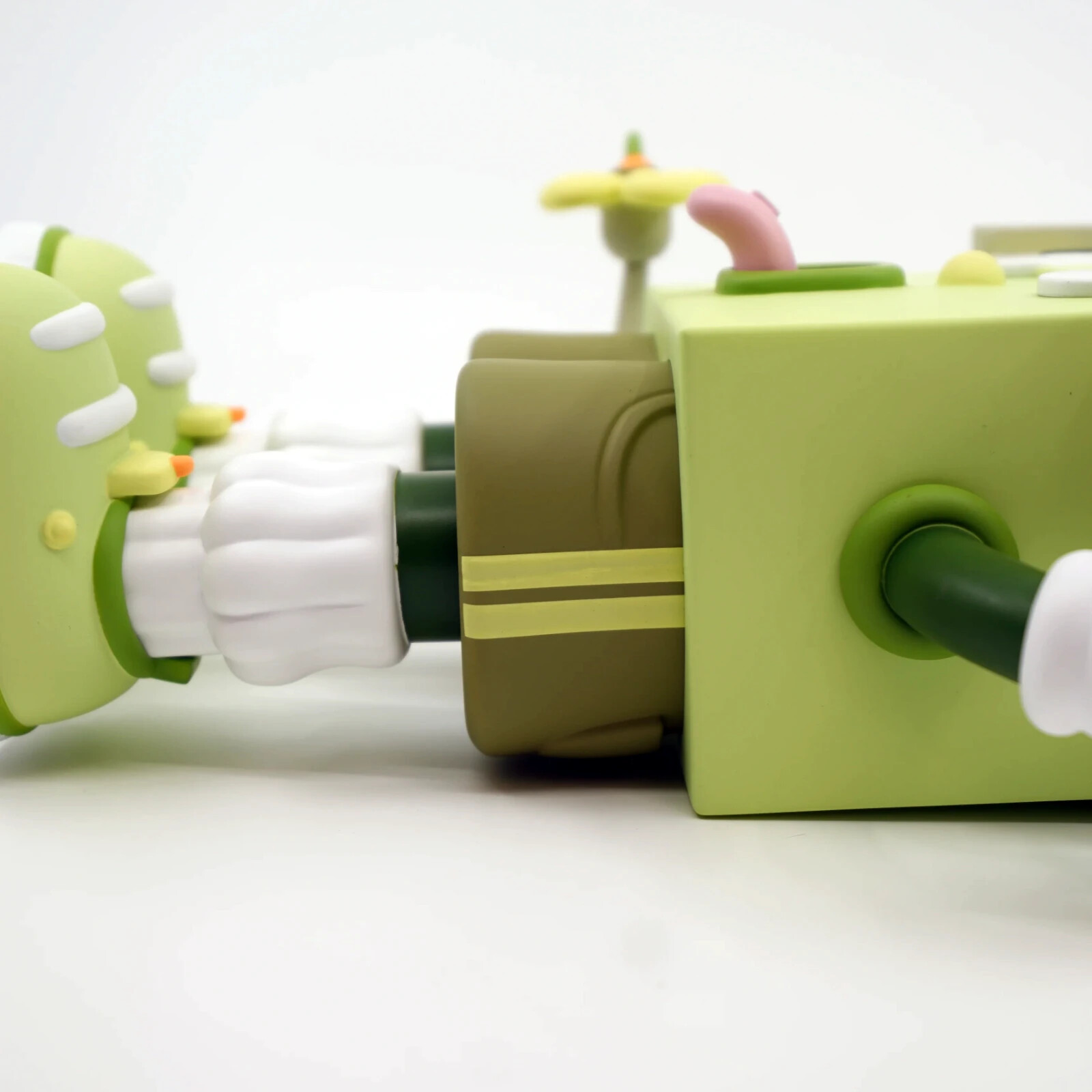 OnTheLeans Leansy Sport Vinyl Figure 10" LE50 Art 420 Toy Sam Wilkinson ...