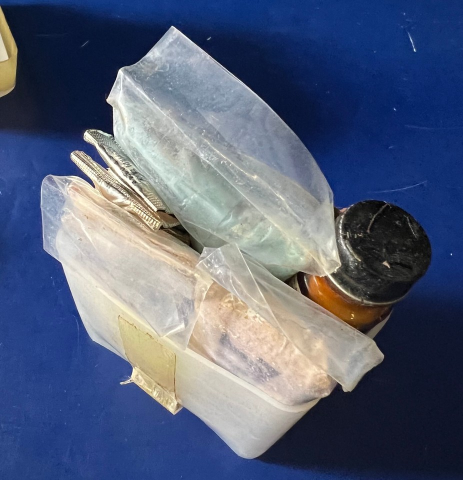 1975 VINTAGE INDIVIDUAL SURVIVAL KIT-COMPLETE | eBay