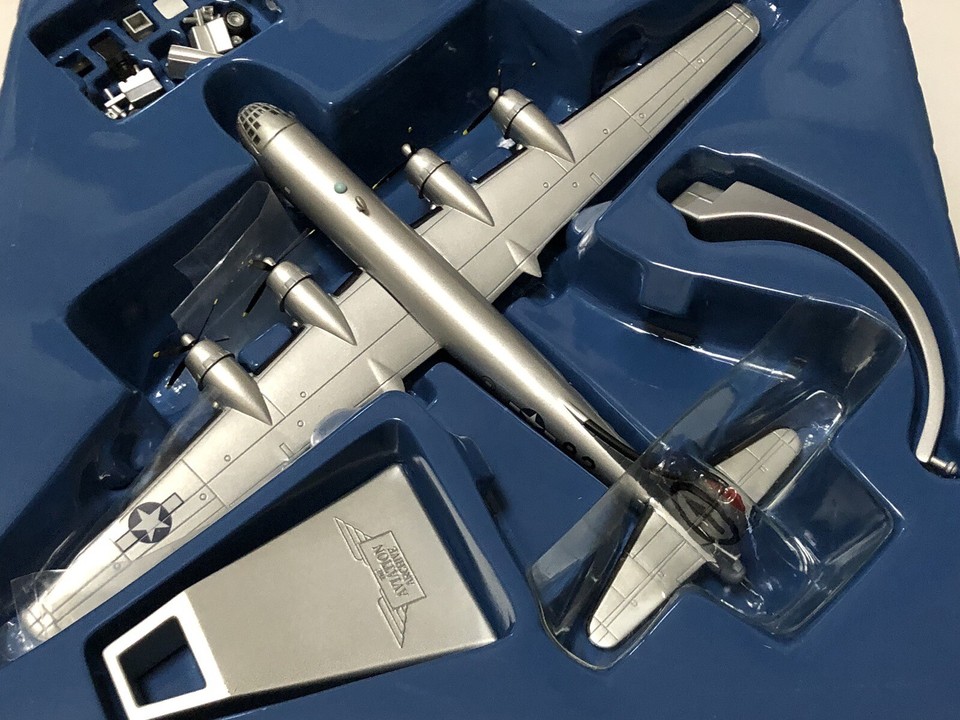 CORGI AVIATION ARCHIVE 1:144 BOEING B29 SUPERFORTRESS - ENOLA GAY 48901 ...