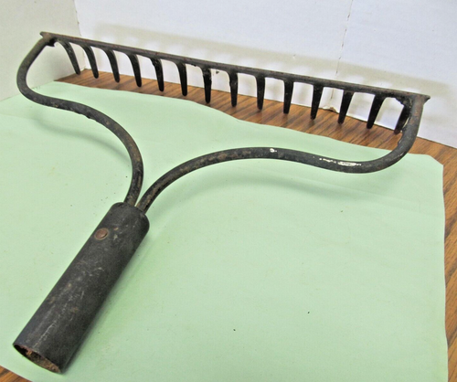 Vintage Garden Farm Rake Head 14 Tine ~ Repurpose Shelf / Wine Rack ...