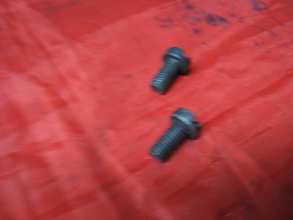 Singer Merritt 2404 Sewing Machine Set Screw Grub Bolts For Hinges/Case ...