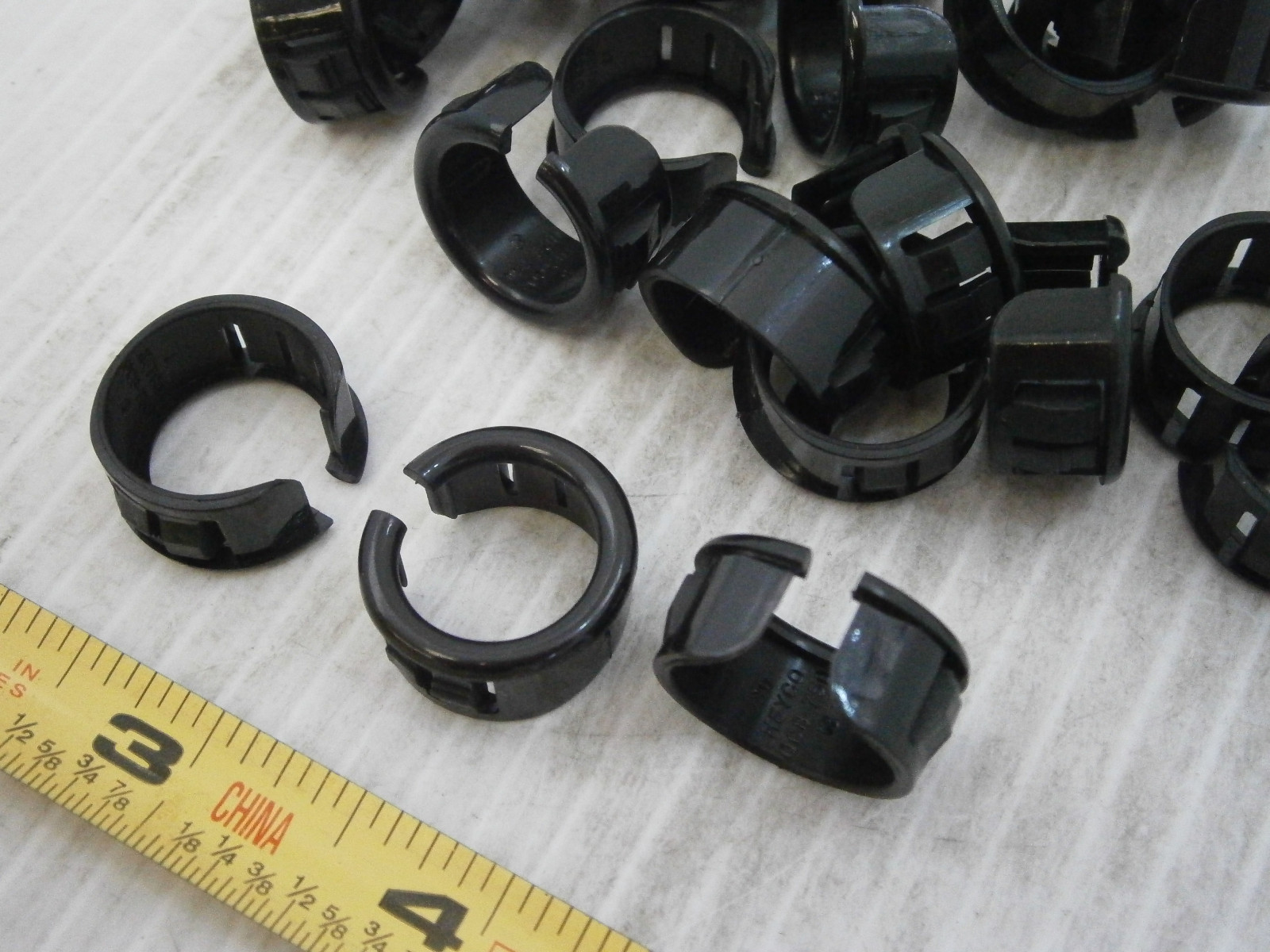 Heyco 2873 Open/Close Bushing .75" OD .55" ID .41" long Nylon Lot of 25 ...