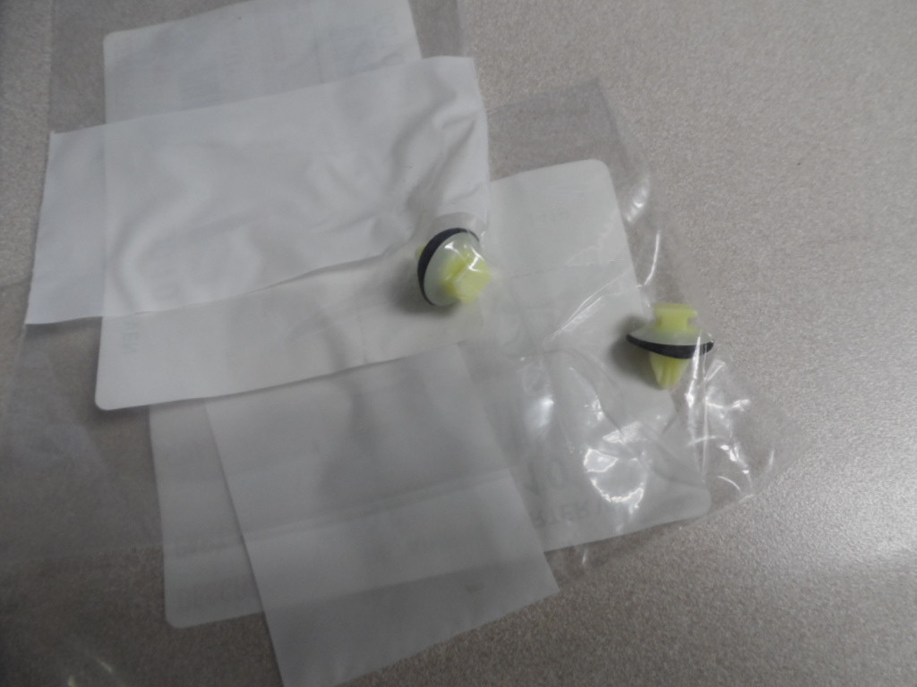 New TOYOTA OEM RAV4 Highlander Exterior R. Lower Molding Retainer 62955 ...