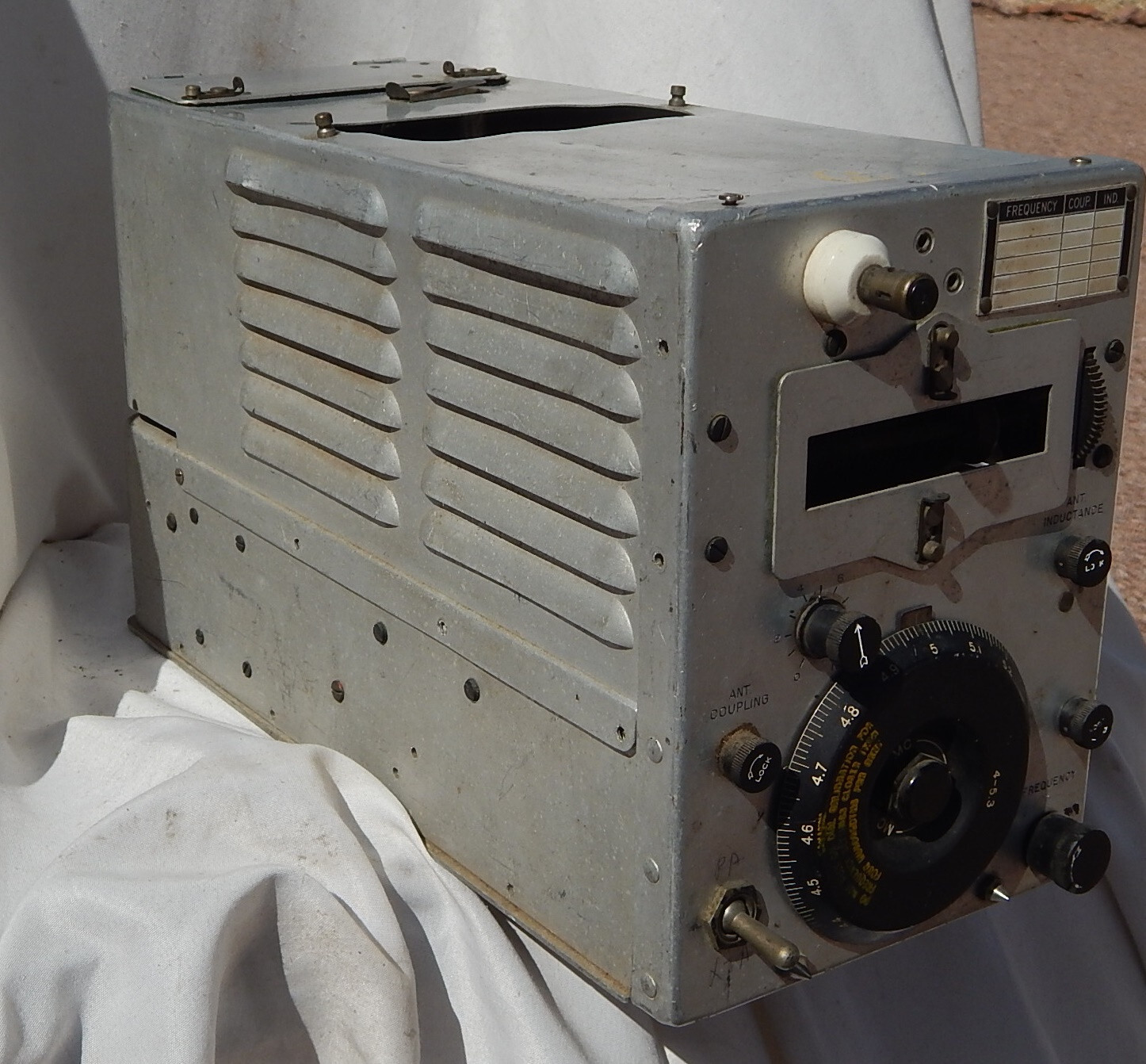 WW2 US Army Aircraft Radio Transmitter Type BC-457A With All The Tubes ...