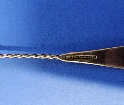 **SET of 2** NF Silver Co 1877 Vintage Spoon Twist Floral Design ...