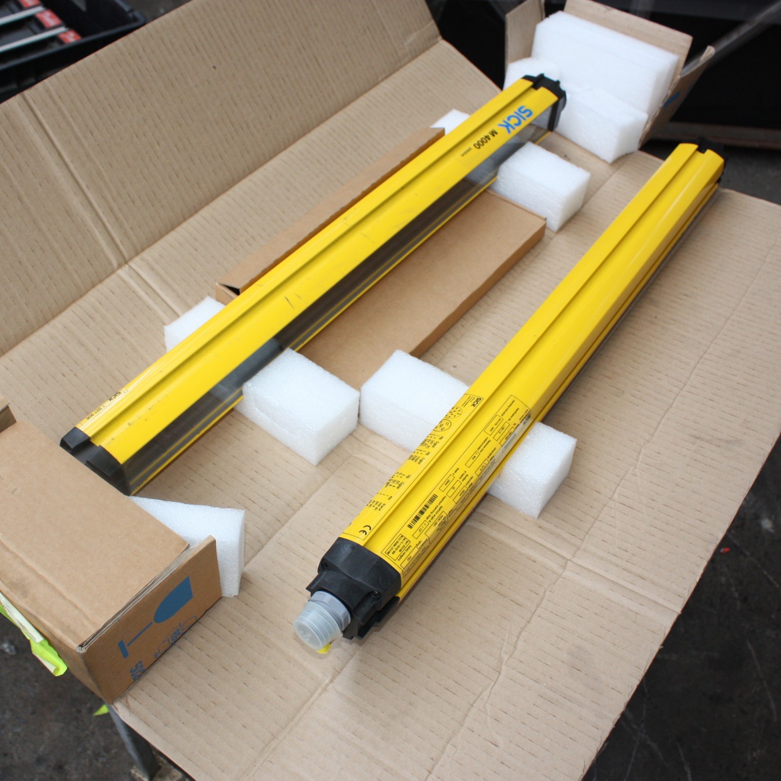 SICK M4000 M40Z-025003RB0 Advanced AP 500mm LIGHT CURTAIN Machine Guard ...