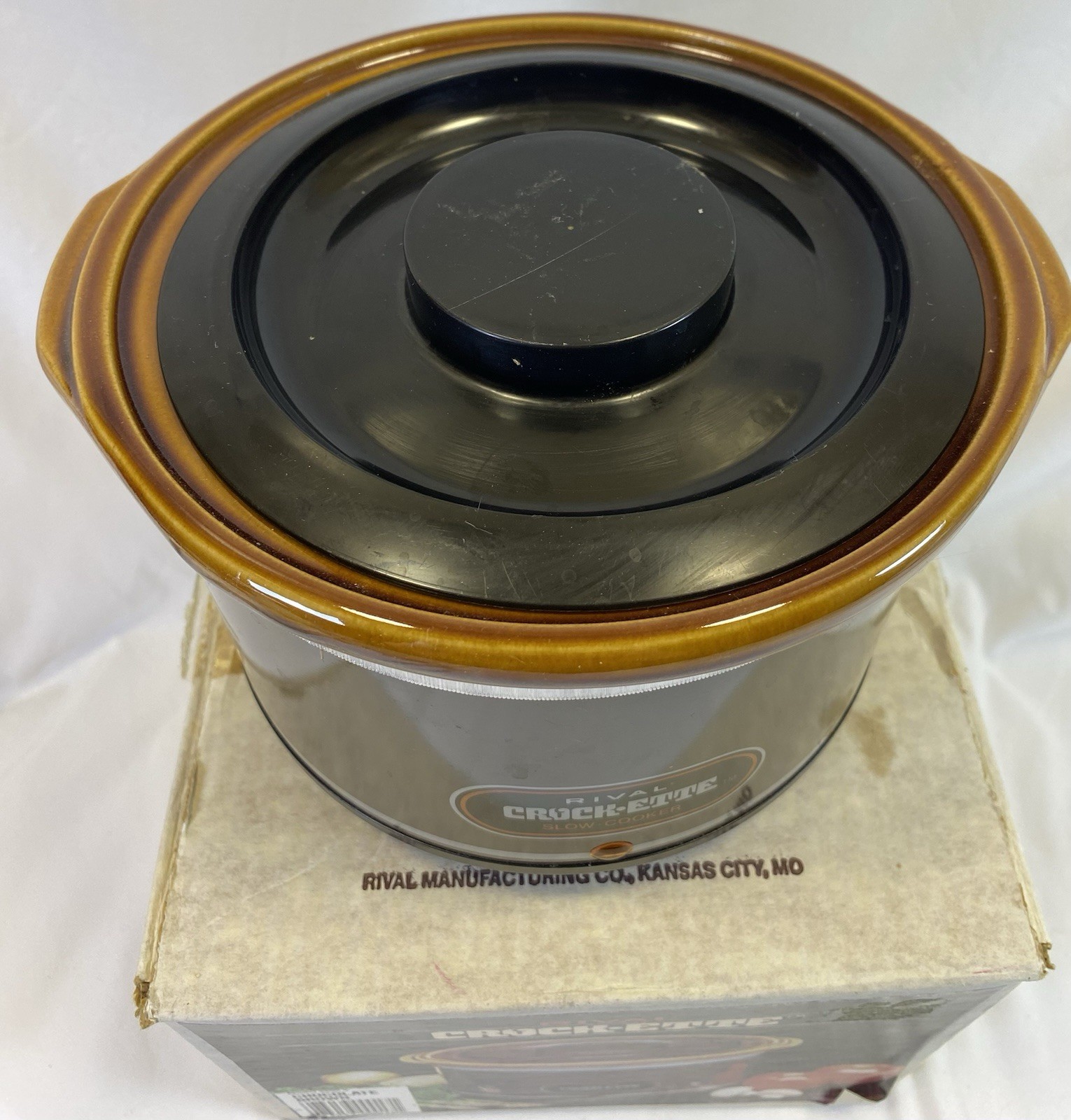 Vintage Rival Crock Pot Crock-ette Slow Cooker 1 Qt Model 3200 Brown W/ Box