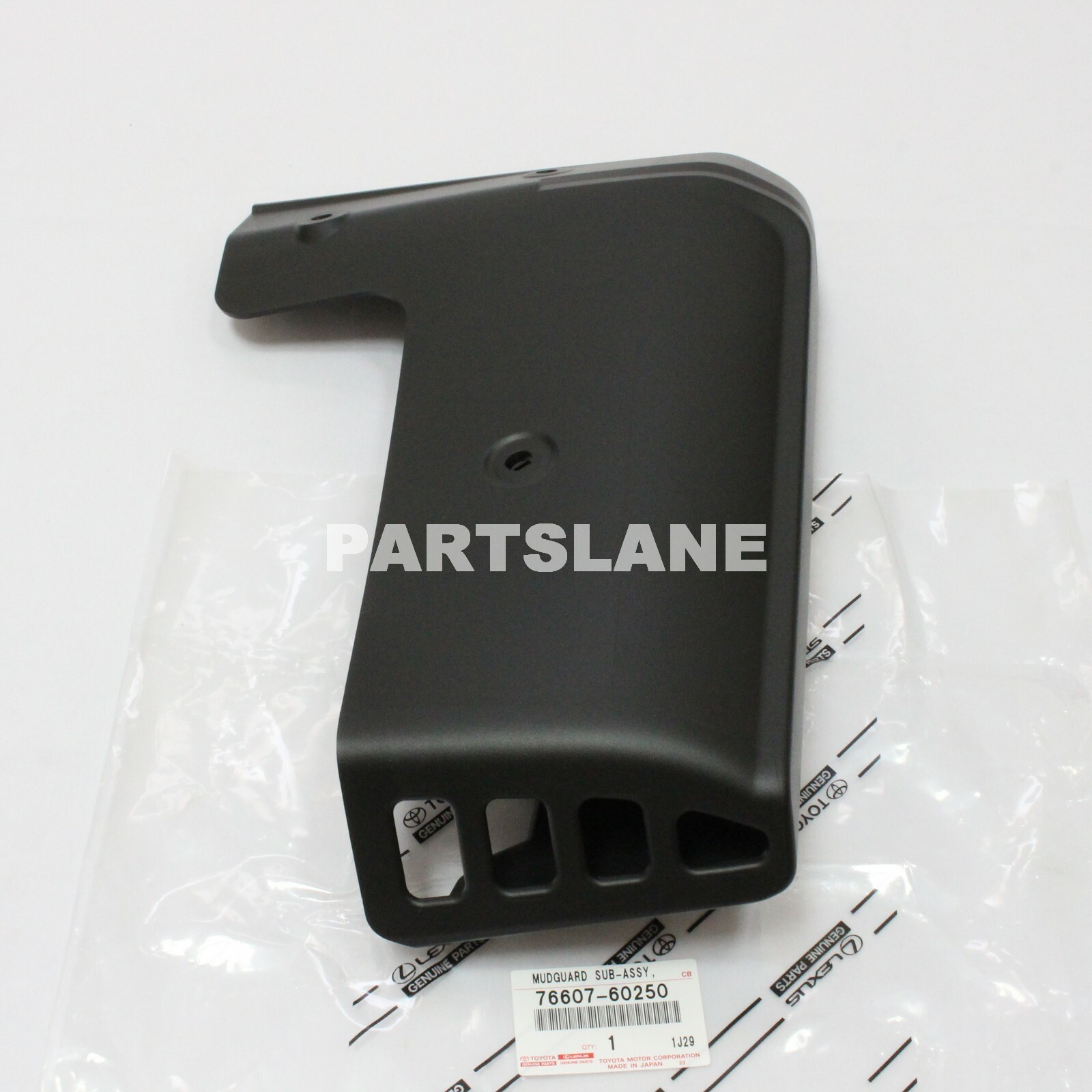 Toyota Land Cruiser OEM Genuine Rear Right Quarter Panel Mudguard 76607 ...