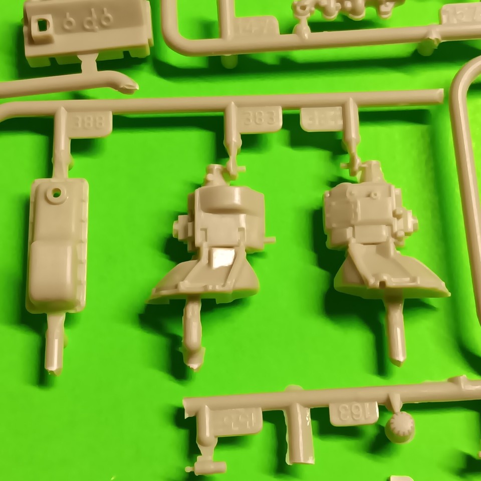 Pickup Truck Moebius 1/25 390 Engine Motor Hi Detail 1972 Ford F-250 ...