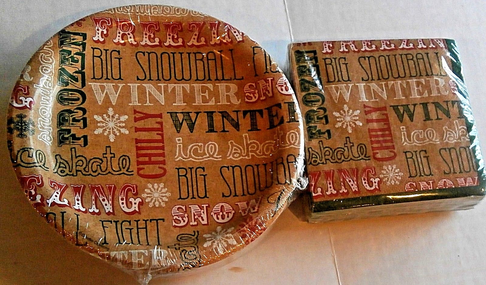 CHRISTMAS COCKTAIL PAPER PLATES & NAPKINS SNOW FUN 50 Ct Plates ...