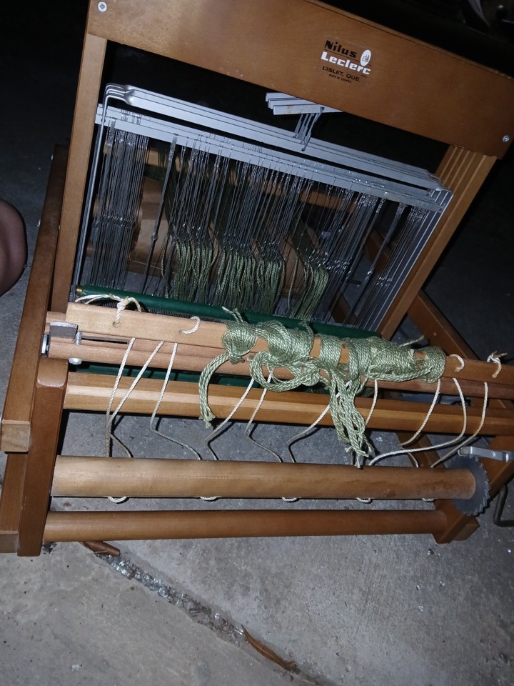 Used 15" Dorothy Nilus LeClerc Wooden Tabletop 4 Harness Weaving Loom ...