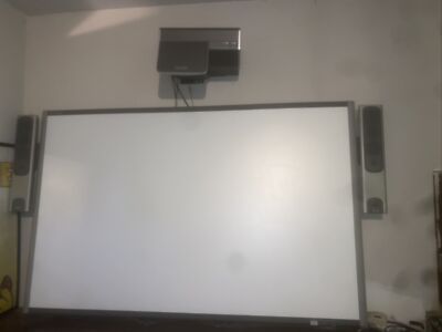 Smart board SB685 With UX60 Projector And Speakers | eBay