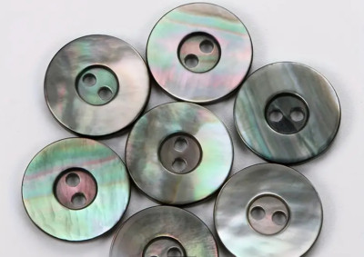 Black Gray Shell Buttons - 12.5mm - 4 Hole - Flat Natural Shell Buttons ...