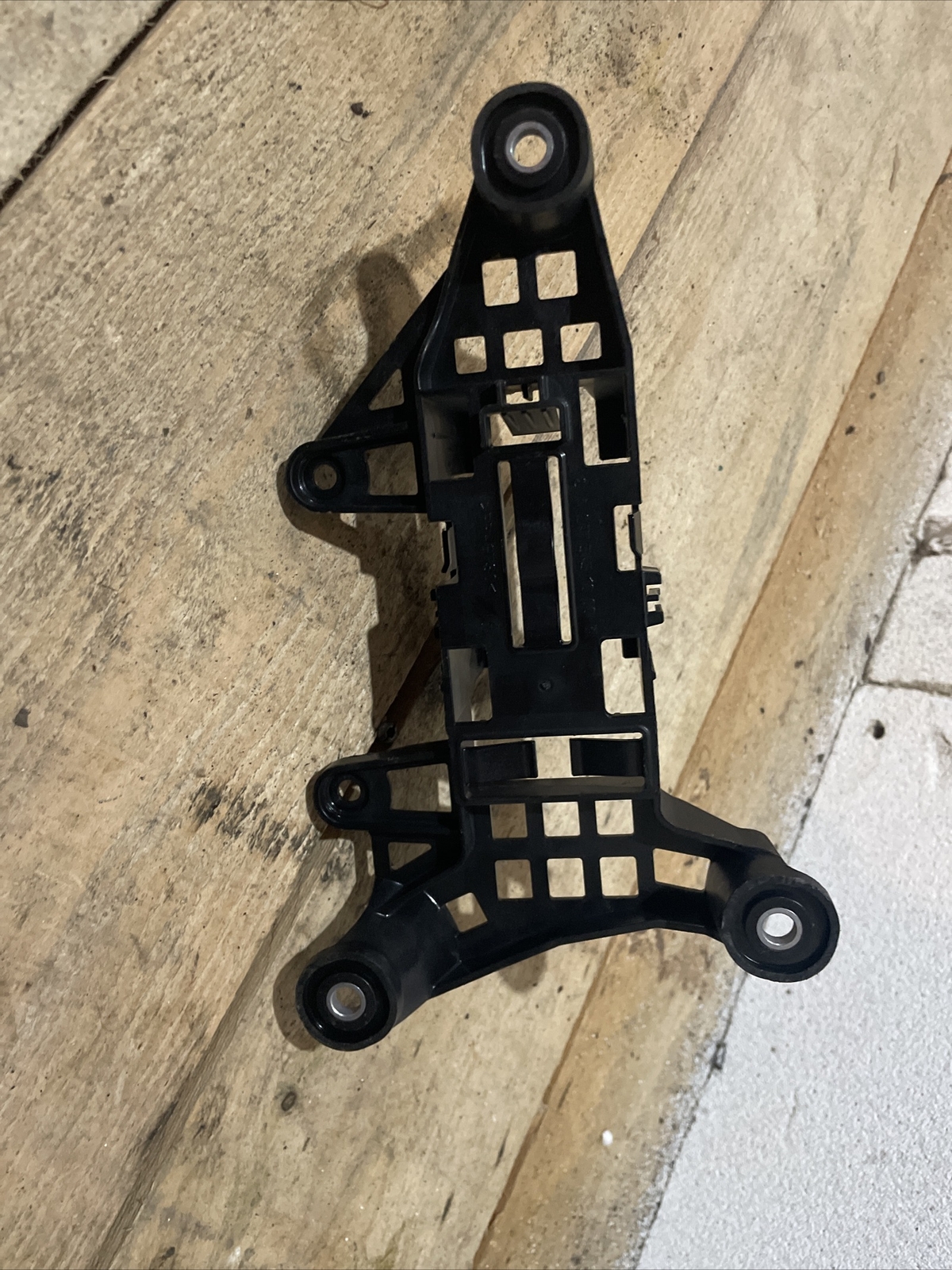 MERCEDES A CLASS 2018-2022 W177 MOUNTING BATTERY Holder Trim BRACKET ...