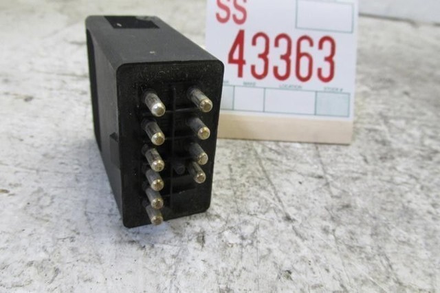 1992 MERCEDES 190e 2.3l 4cyl Fuel Pump Relay Module Computer OEM ...