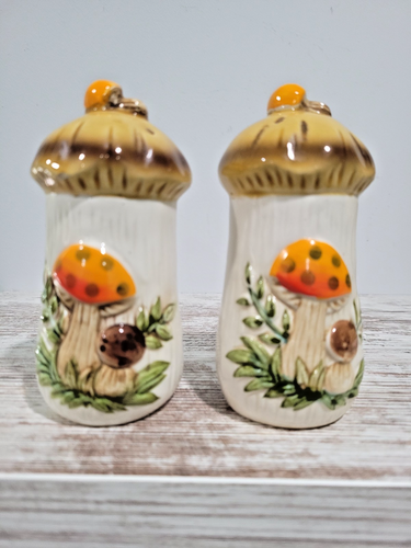 Vintage 1978 Sears Merry Mushroom Ceramic Salt & Pepper Shakers Set ...