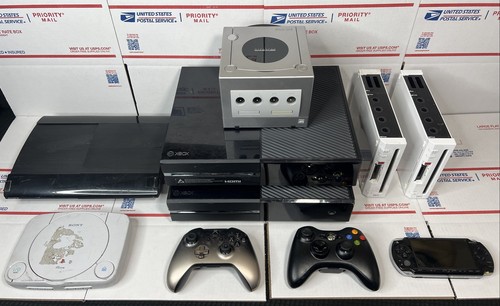 Assorted Video Game Console Lot - XBOX One / GameCube /Wii / PS3 - *AS ...
