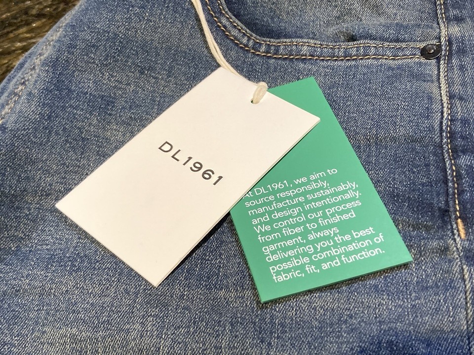 DL1961 Avery DL Ultimate Jeans Men Size 32 x 32 Med. Wash Denim Relaxed ...