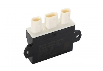 NEW MERCEDES-BENZ CLA C117 REAR BUMPER SWITCHING MODULE A2389053301 OEM ...