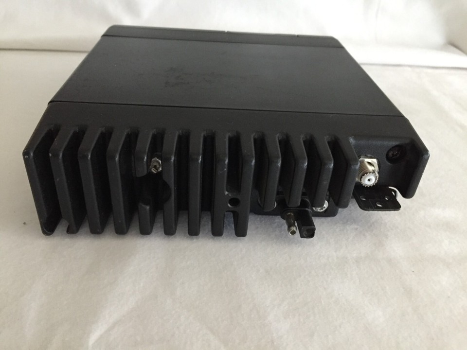 MOTOROLA GM300 UHF 465-495MHZ 40WATT 16CH WIDE BAND M44GMC29C4AA WITH ...