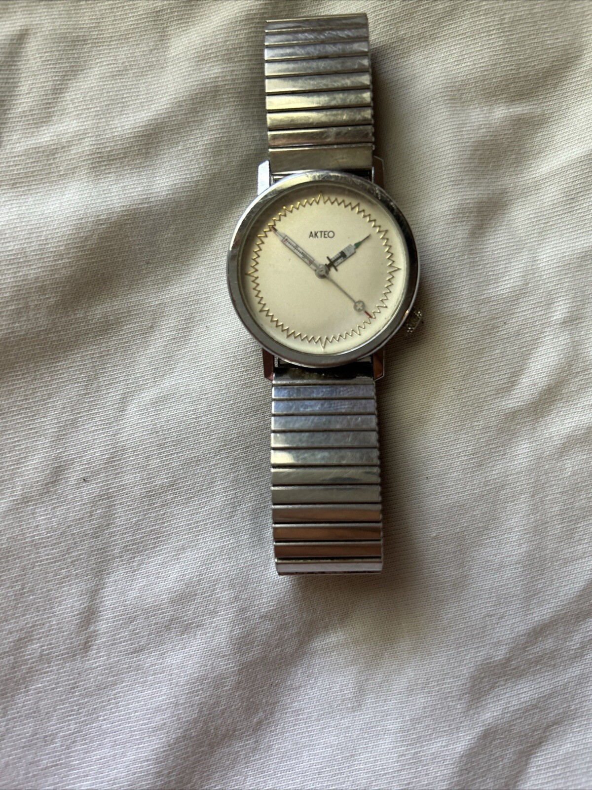Vintage Akteo Nurse Edition Watch - Gem