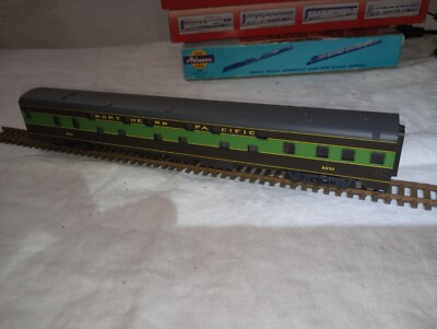 HO AHM/Rivarossi 6401-NP Northern Pacific 1930 Sleeper 85' Pullman ...