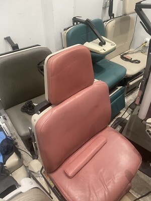 Midmark 411 Power Exam Table | eBay
