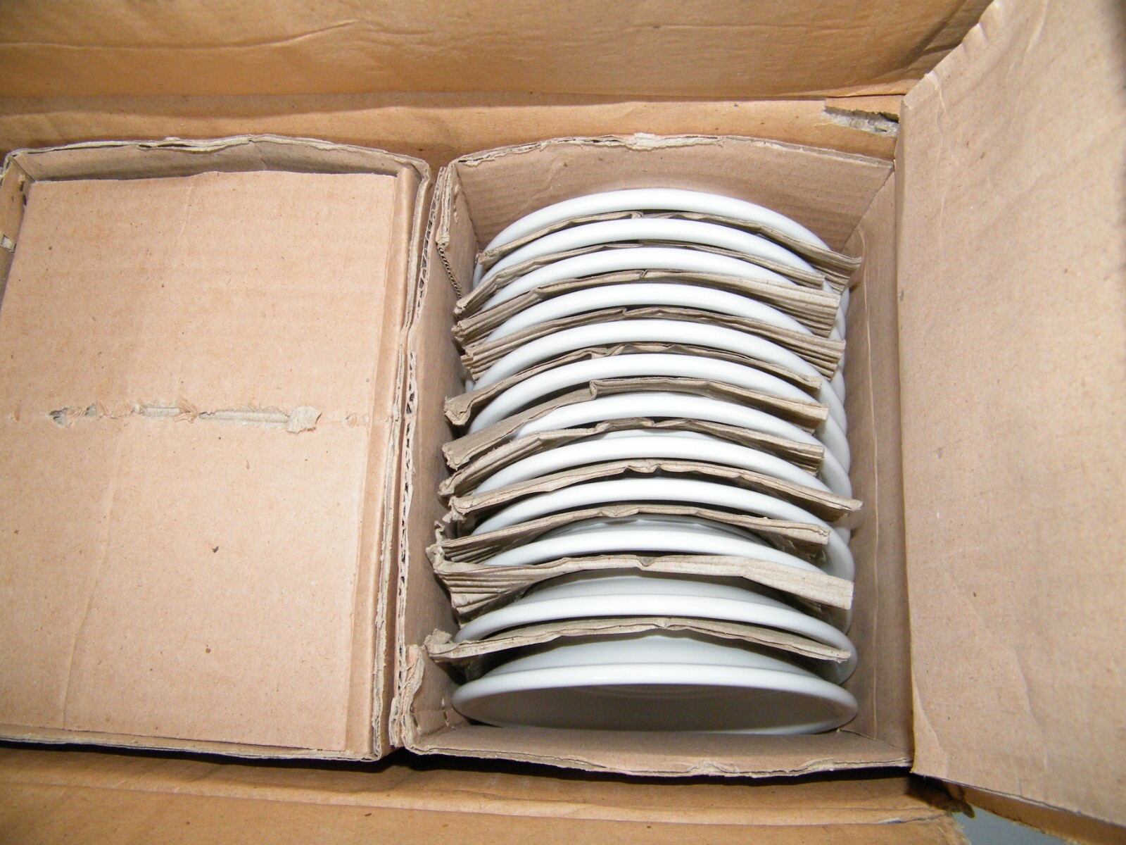 WORLD TABLEWARE LIBBEY #840-215-005, 5.5" DOUBLE WELL SAUCERS (34) PACK ...