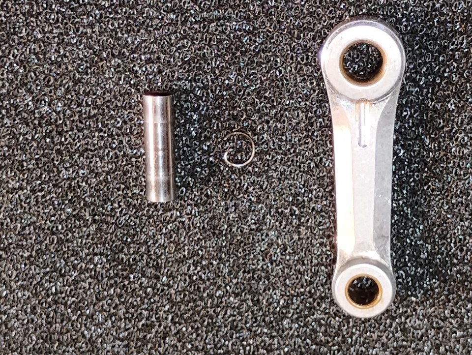 Reds Racing R5R M/R .21 Nitro Engine Connecting Rod And Wrist Pin | eBay