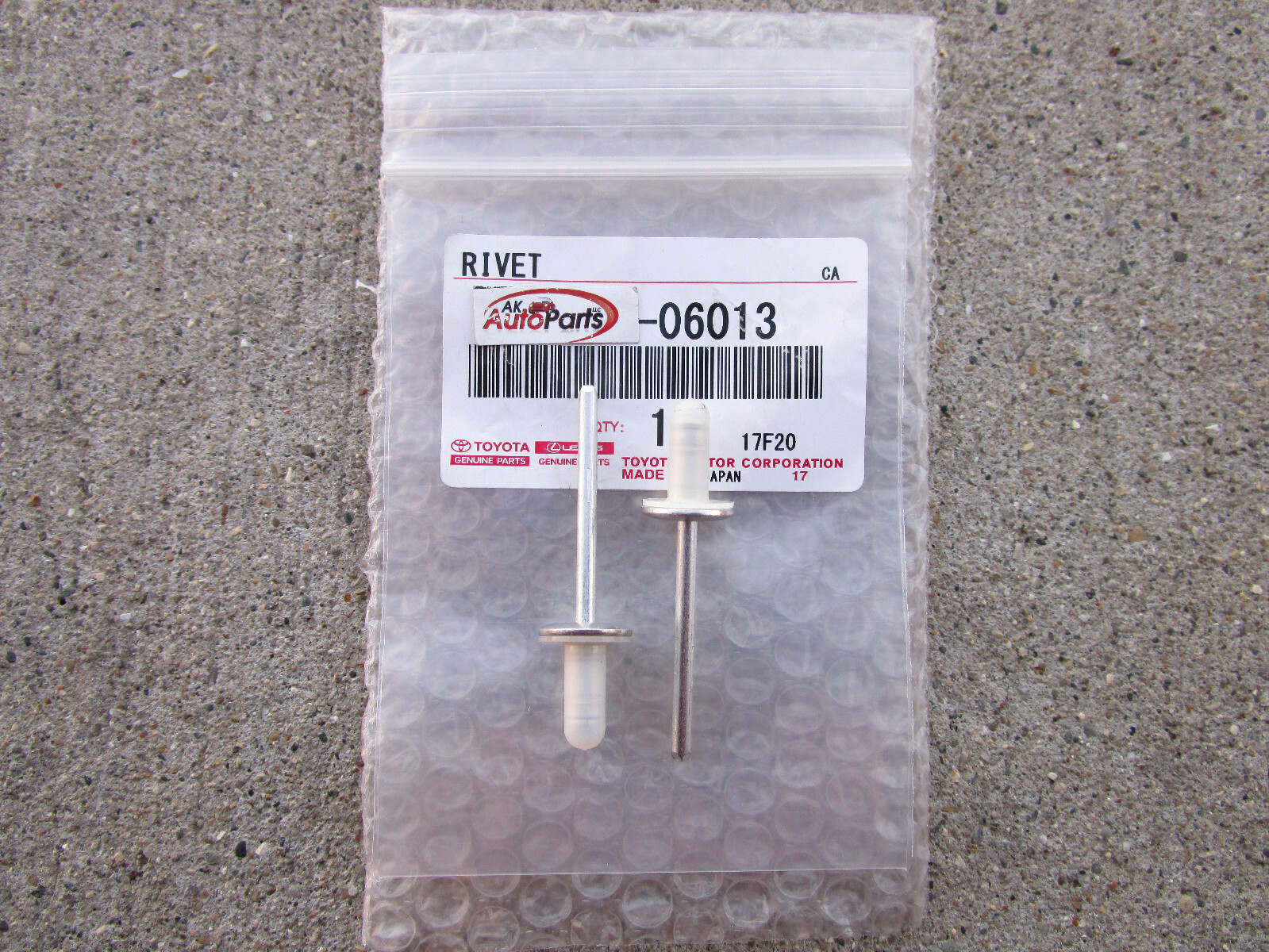 FITS: 04 - 06 SCION XB FUEL DOOR COVER RETAINER RIVET CLIP QTY 2 OEM ...